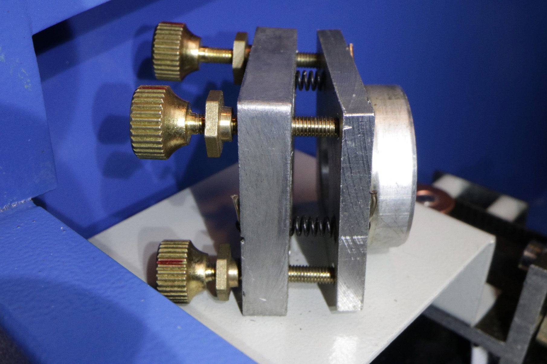 K40 Laser Kinematic mirror mount and how it works! - Asquaregarden